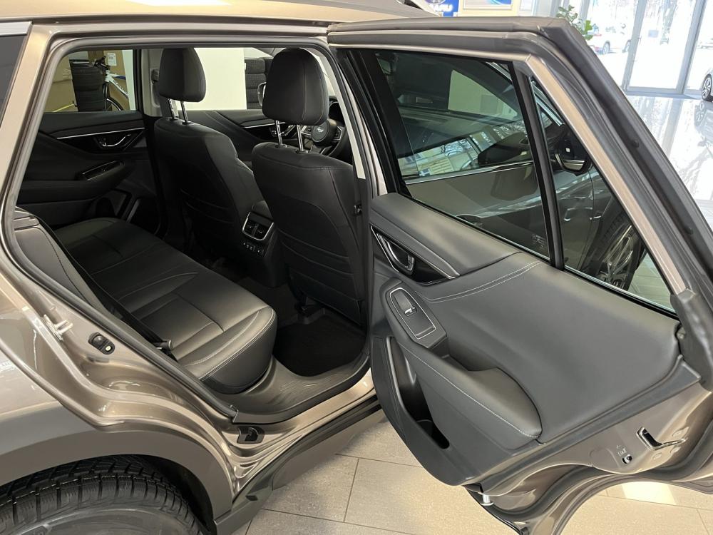 Nákup - 25 Outback 2.5i Touring - SUBARU OPAVA