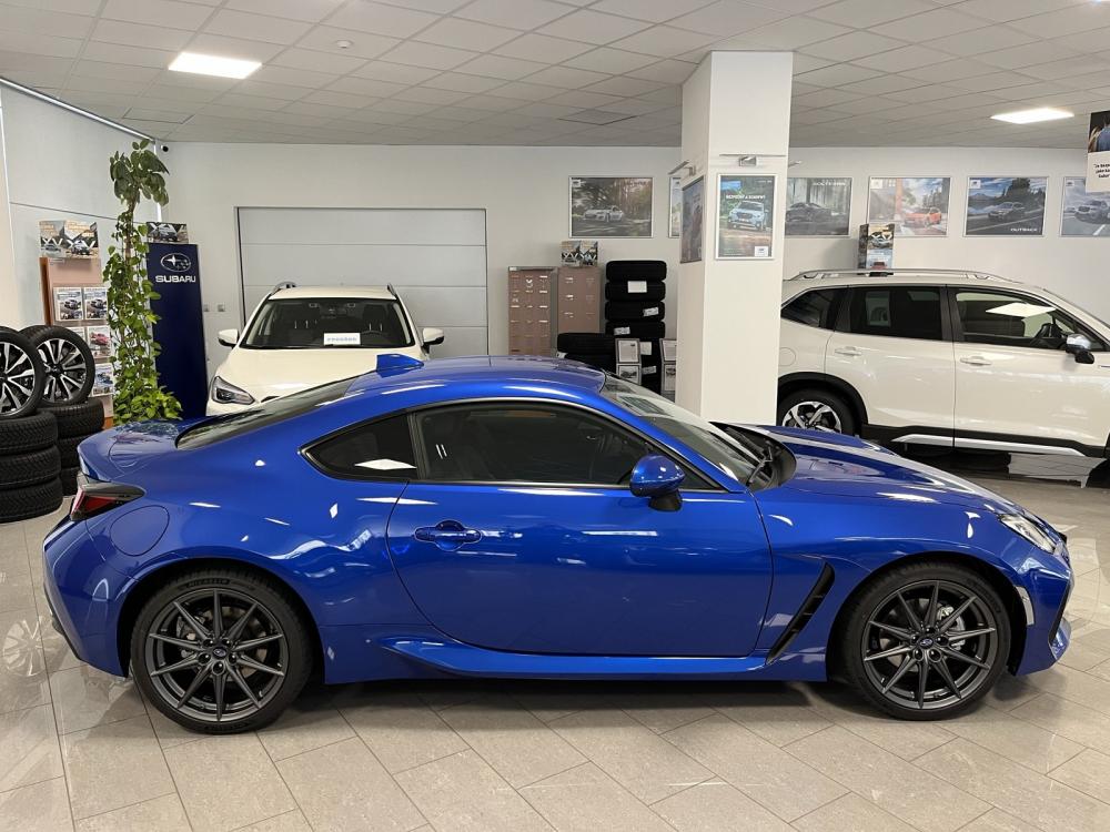 Nákup - 23 BRZ 2.4i Limited, 6MT - SUBARU OPAVA